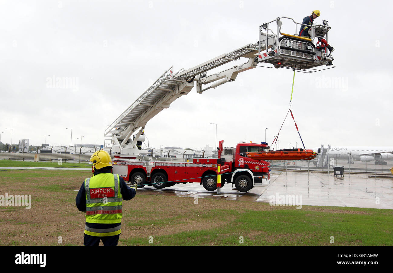 New fire station heathrow hi-res stock photography and images - Alamy