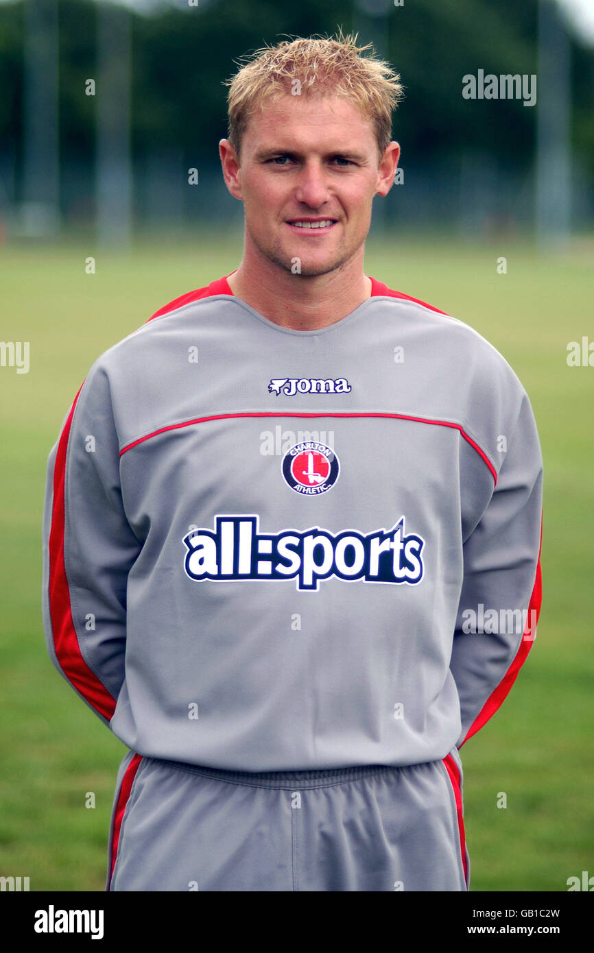 Charlton athletic goalkeeper simon royce shows off the new kit hi-res ...
