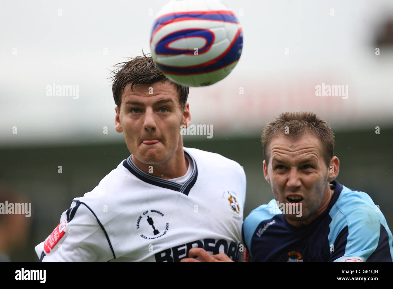 Luton Town's Chris Martin and Port Vale's Chris Slater Stock Photo - Alamy