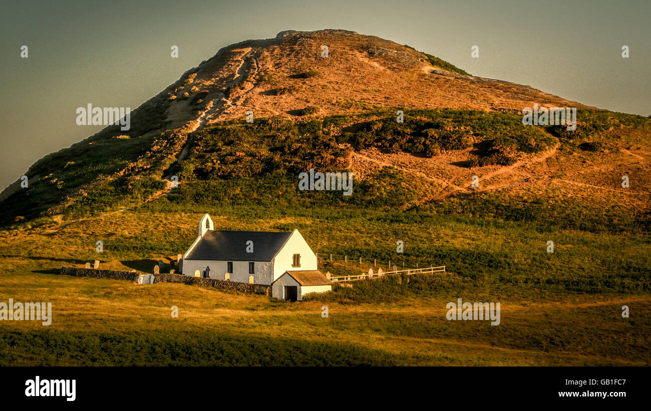 Golden hour church hi-res stock photography and images - Alamy