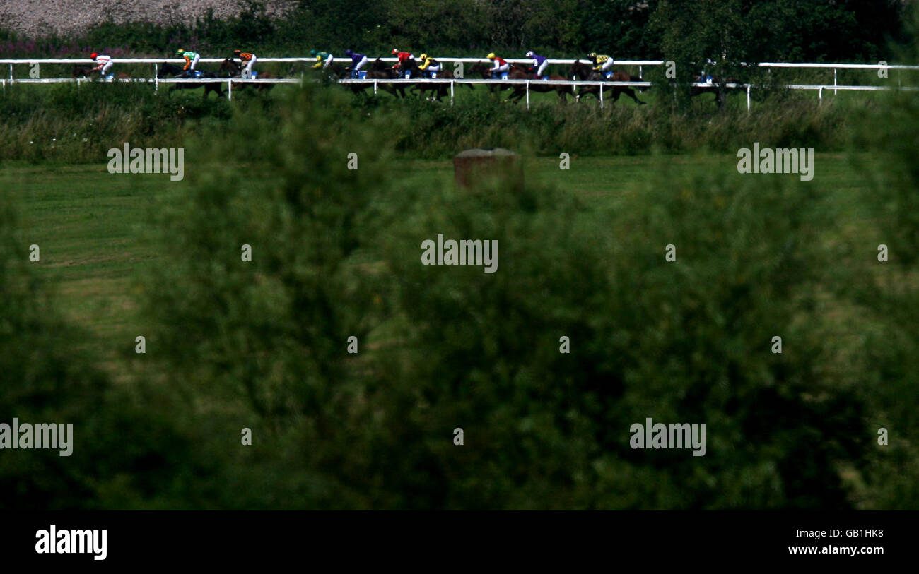 Riders in the graham rock memorial handicap hi-res stock photography ...