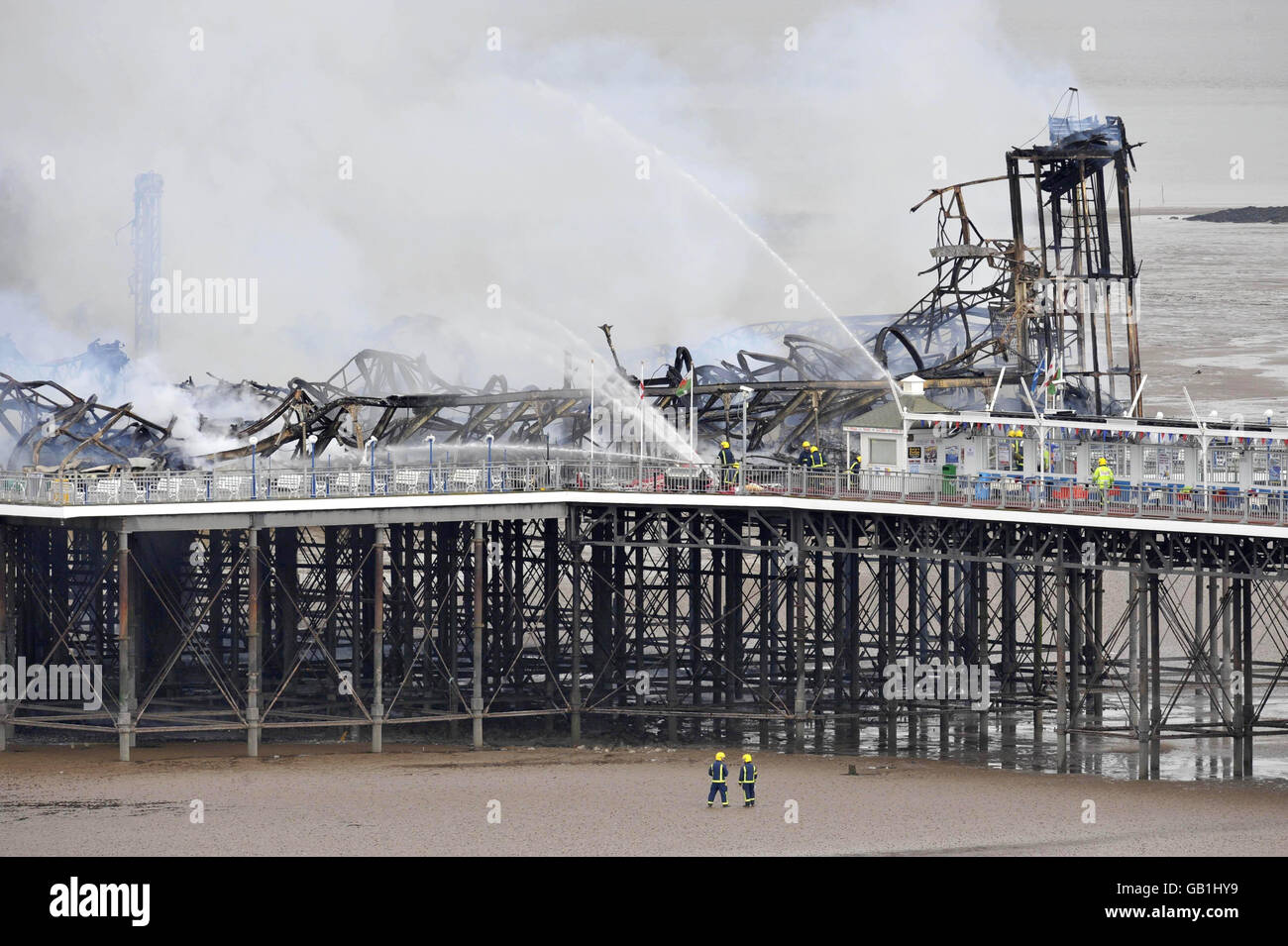 Weston-super-Mare pier fire Stock Photo - Alamy