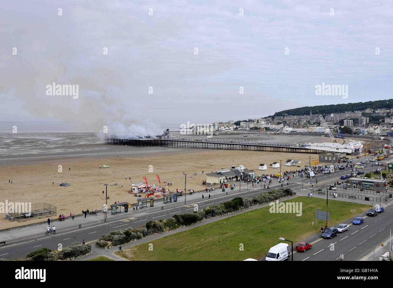 Weston-super-Mare pier fire. The Grand Pier at Weston-super-Mare after ...