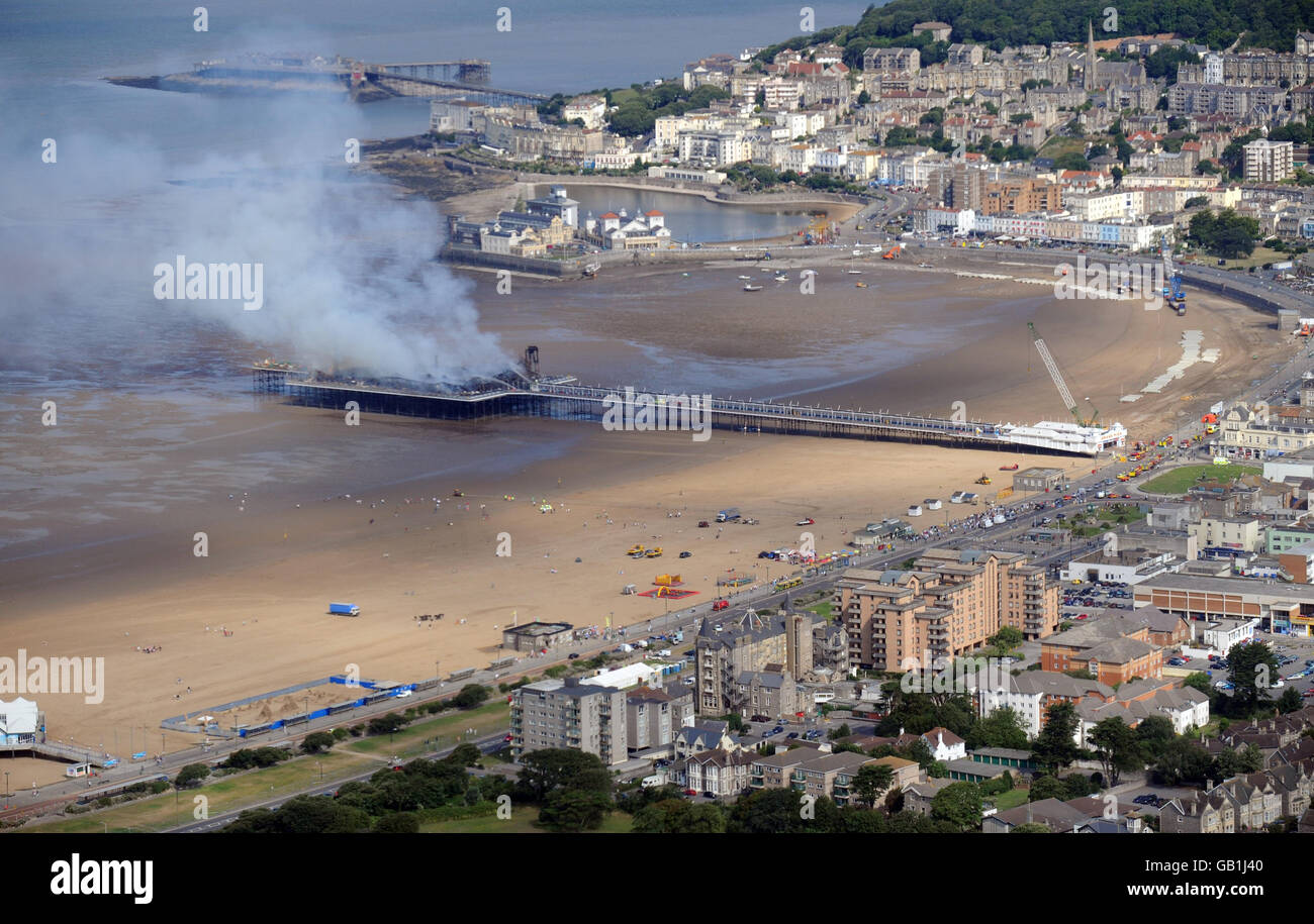 Weston-super-Mare pier fire. Aerial view of the Grand Pier at Weston ...