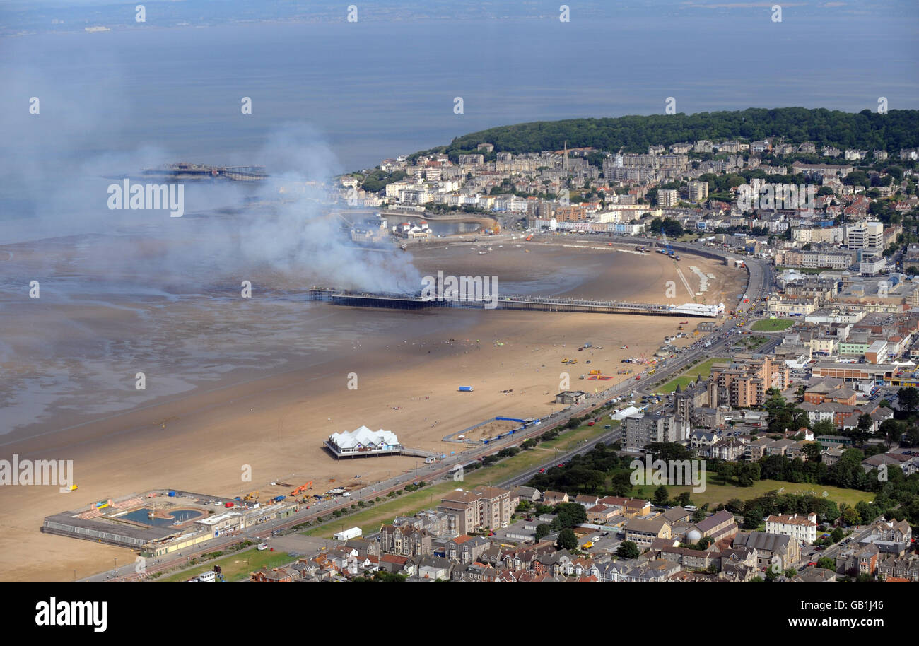 Weston super mare pier aerial hi-res stock photography and images - Alamy