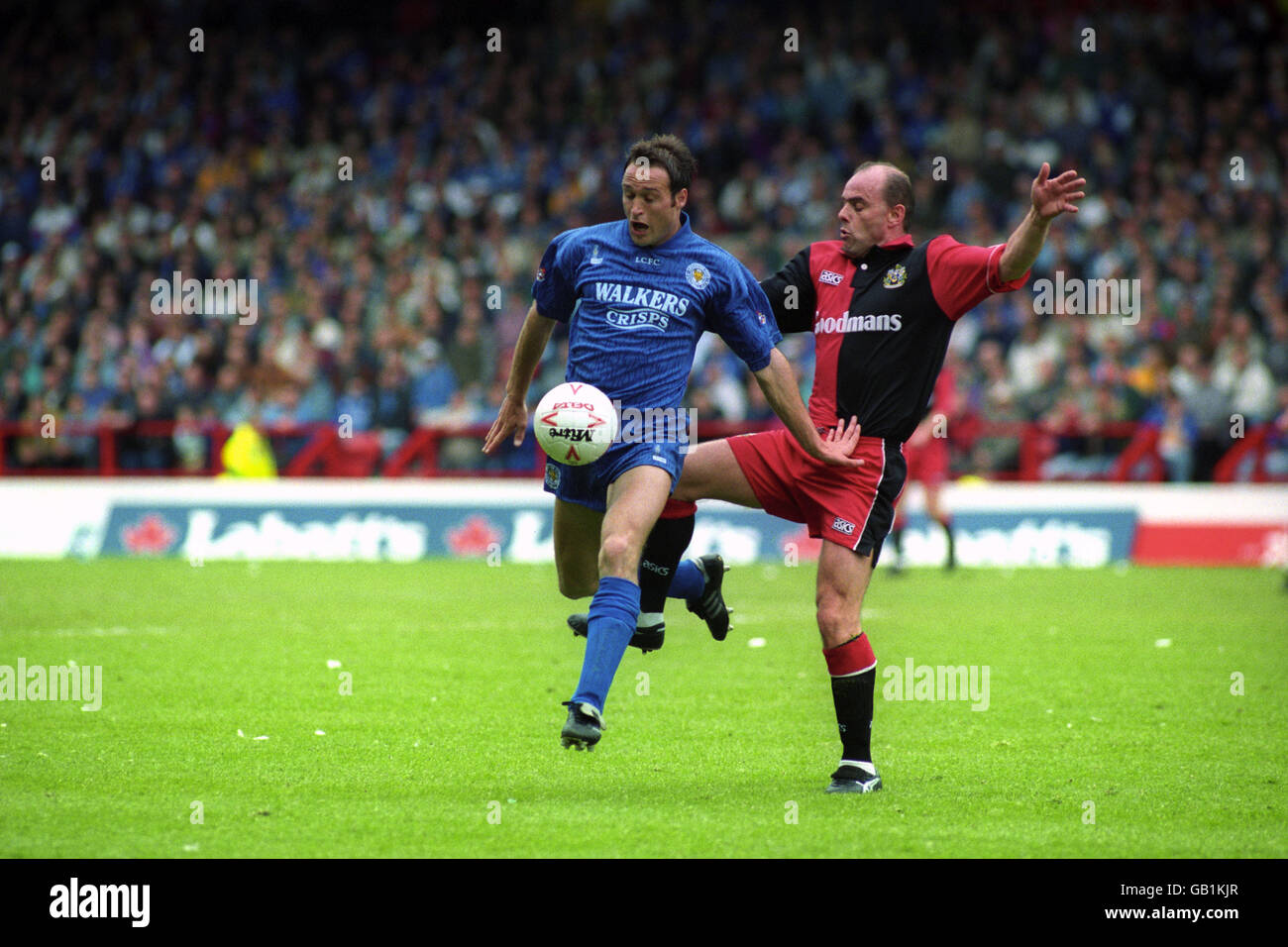 (l-r) Lee Philpott, Leicester City, and Chris Price, Portsmouth Stock ...