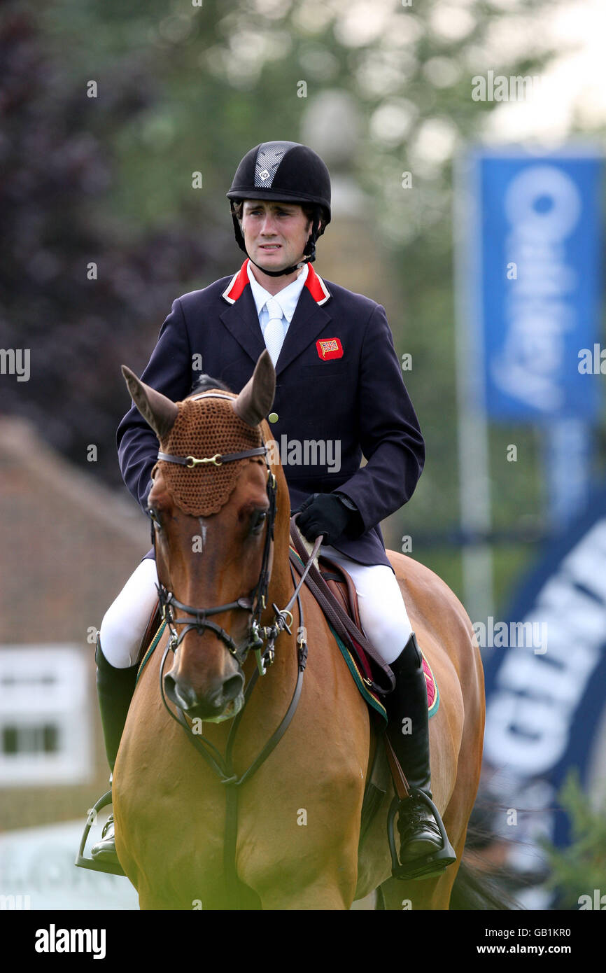 Great Britain's Tim Gredley rides Seander in the Sky Sports Speed ...