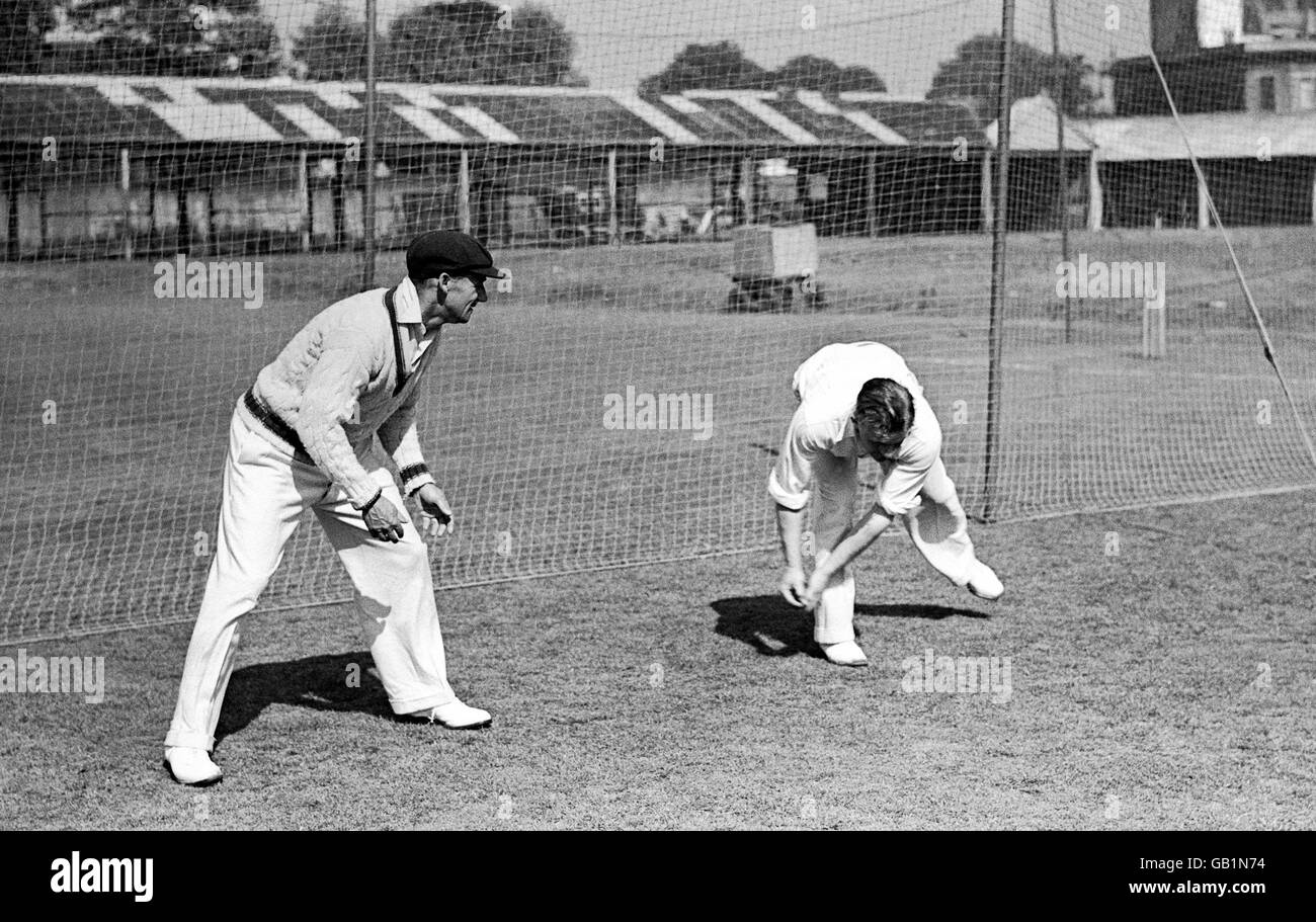 Cricket - Warm up at Lords Stock Photo - Alamy