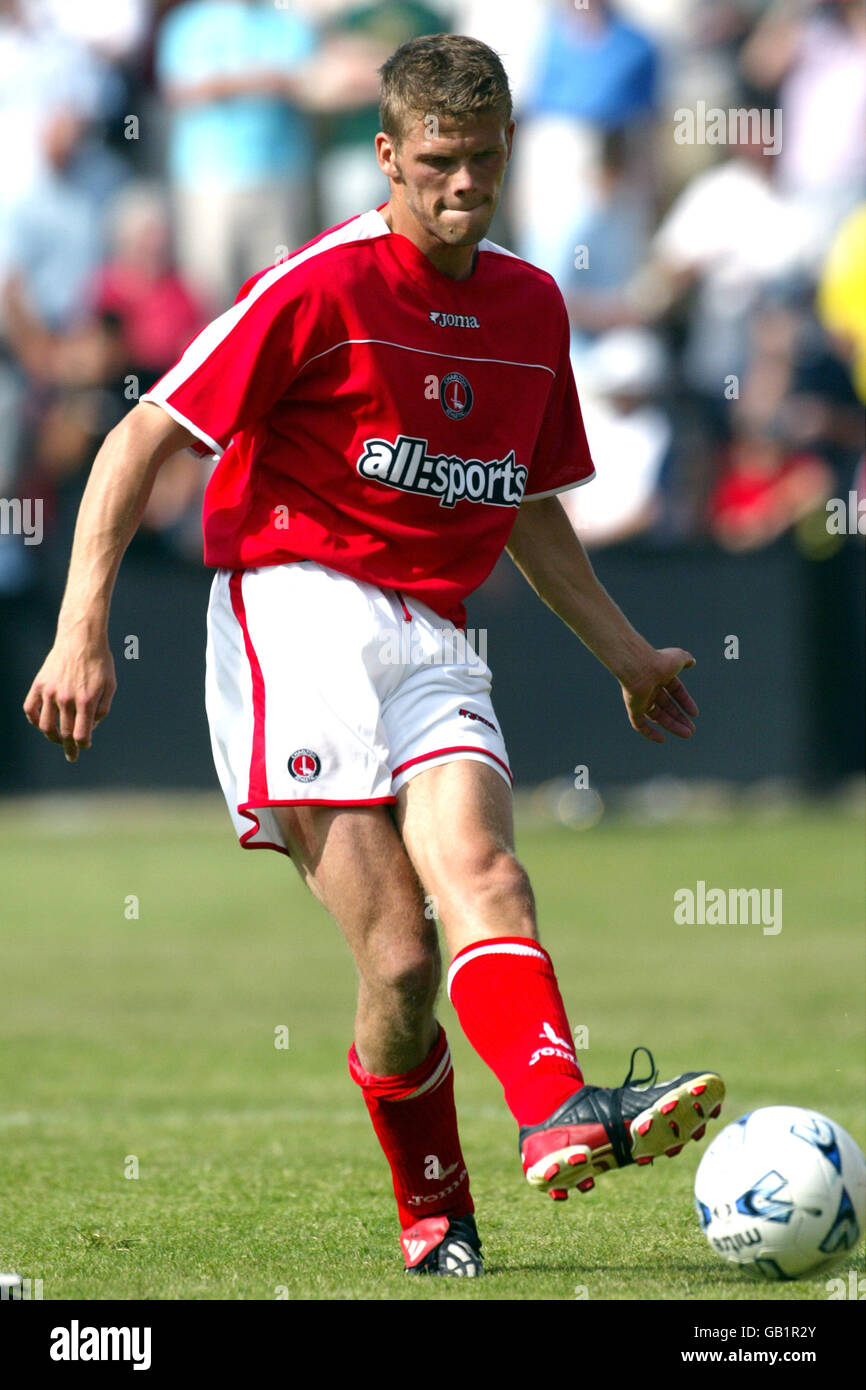 Soccer - Friendly - Welling United v Charlton Athletic Stock Photo - Alamy