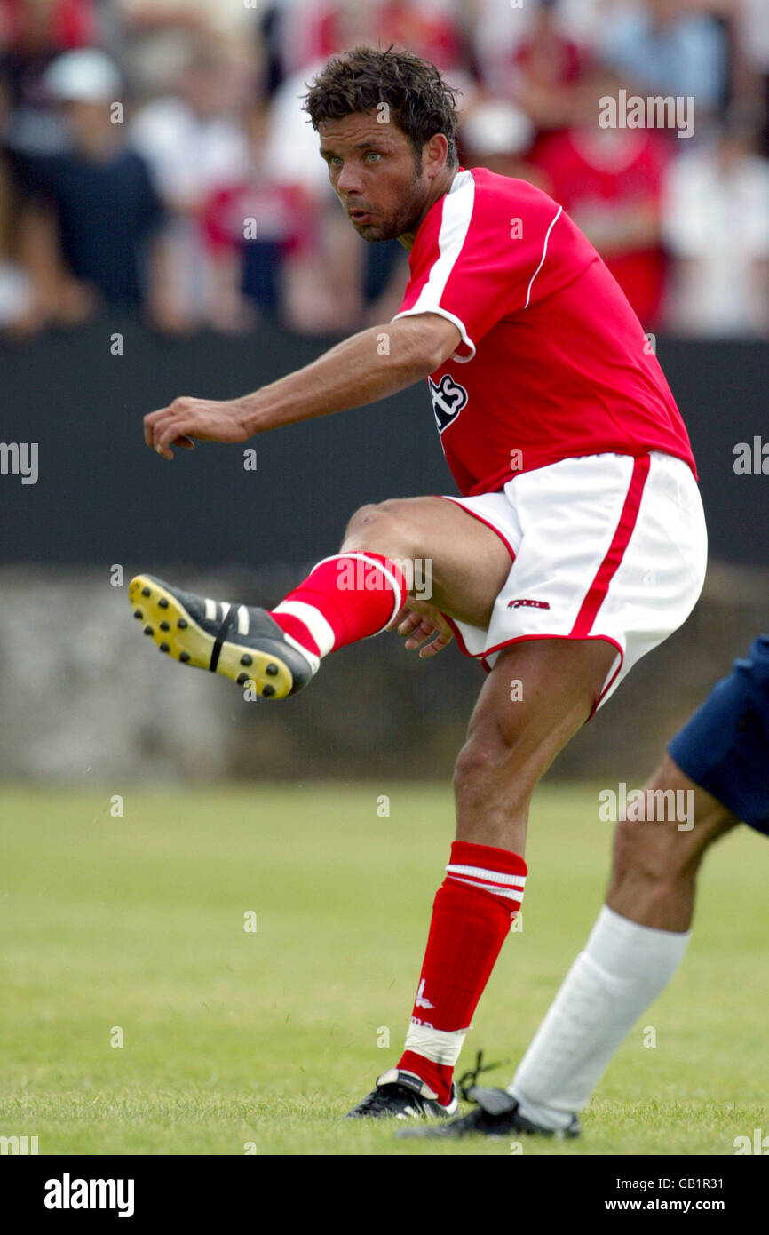 Soccer - Friendly - Welling United v Charlton Athletic. Mark Fish ...