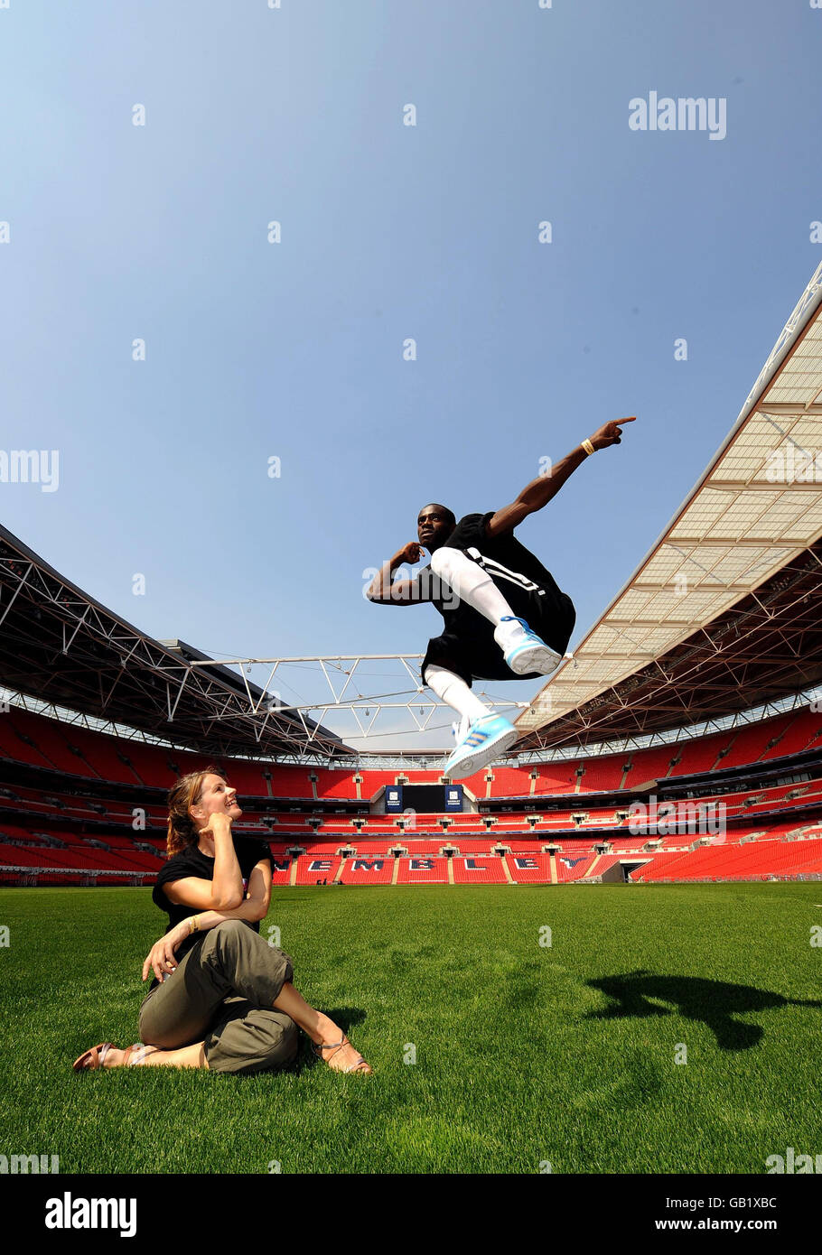 Dancers Deborah Bull and Simon Smith who are taking part in the London ...