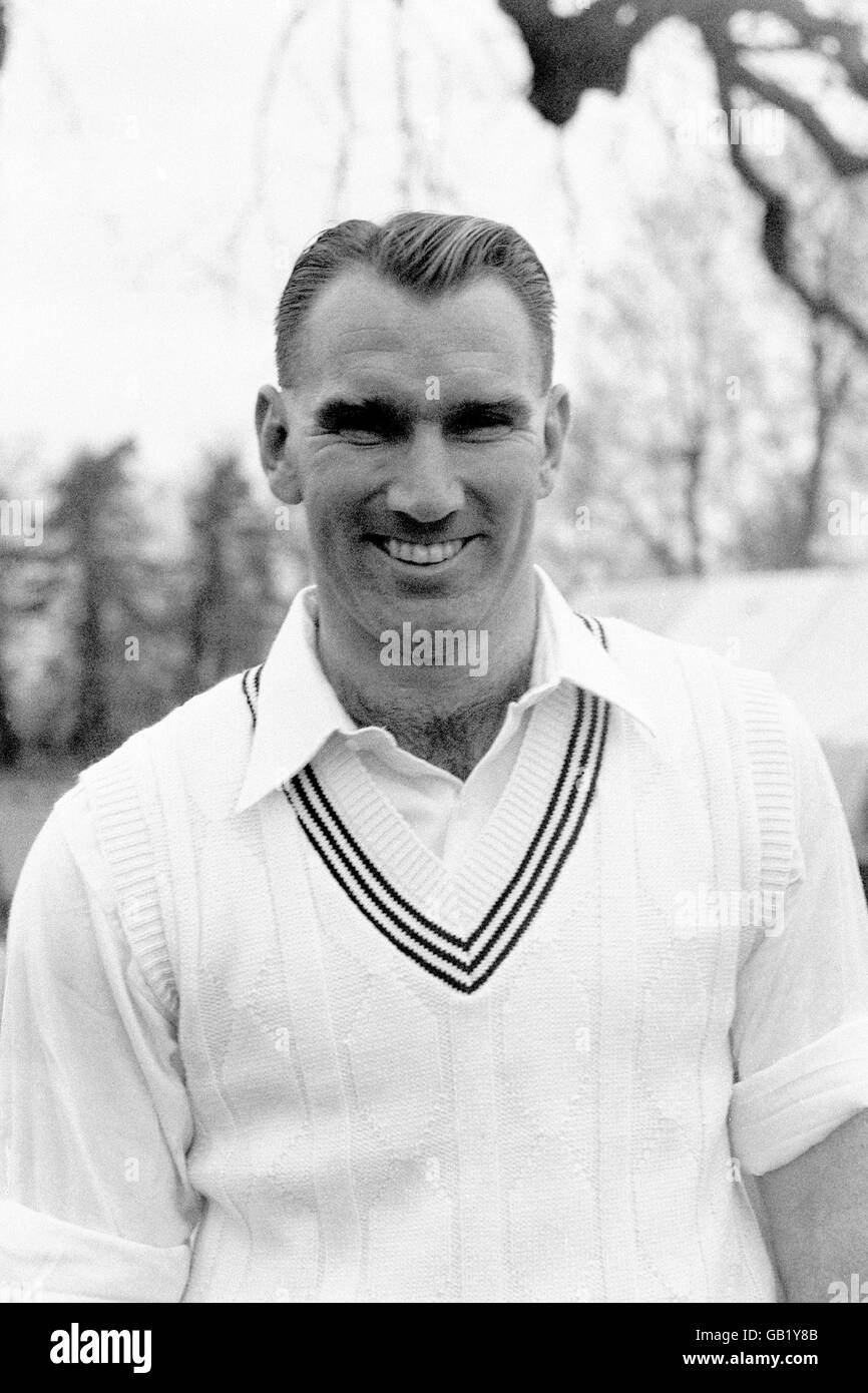 John reid cricket hi-res stock photography and images - Alamy