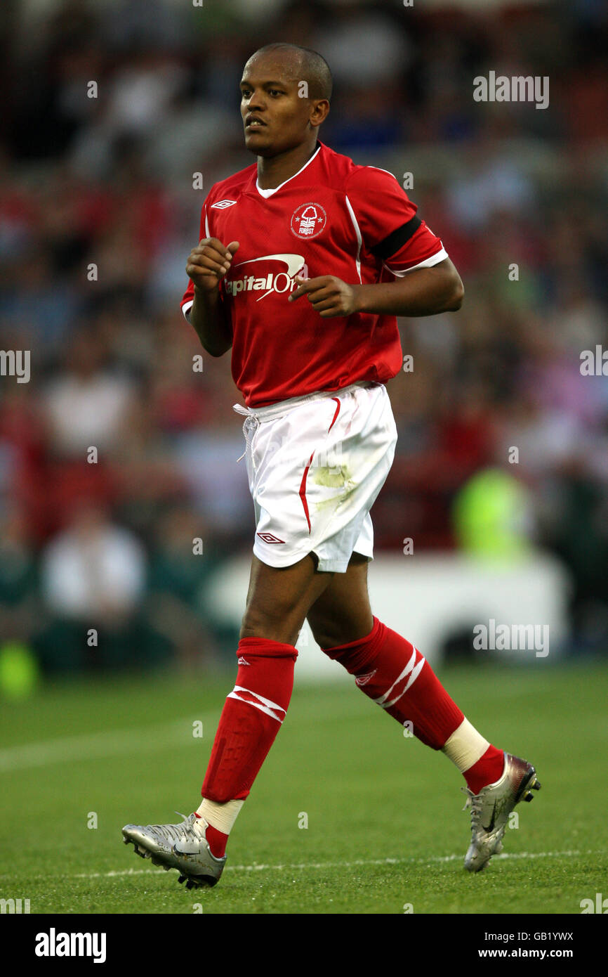 Soccer - Friendly - Nottingham Forest v Everton - City Ground. Robert ...