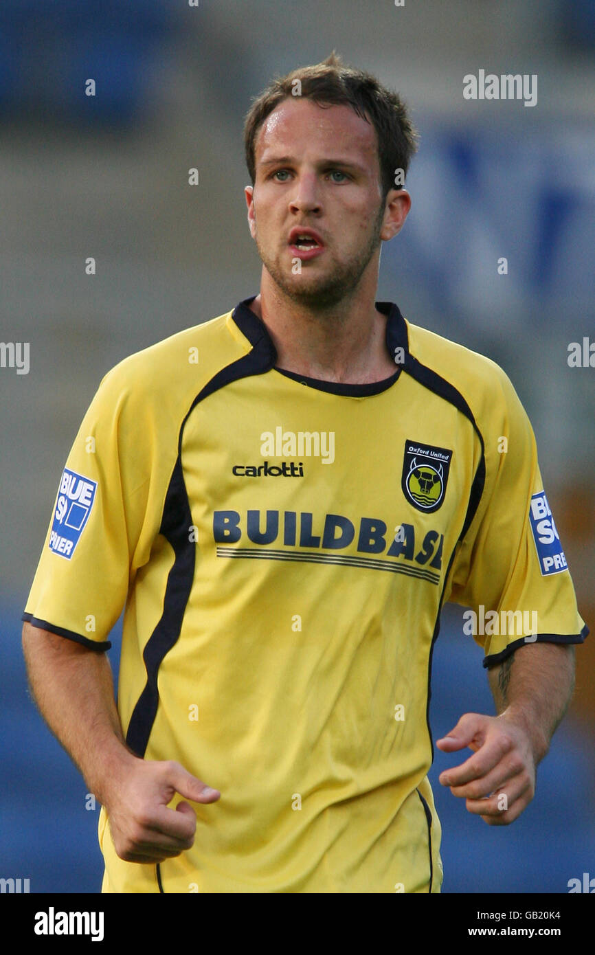 Oxford uniteds luke foster hi-res stock photography and images - Alamy