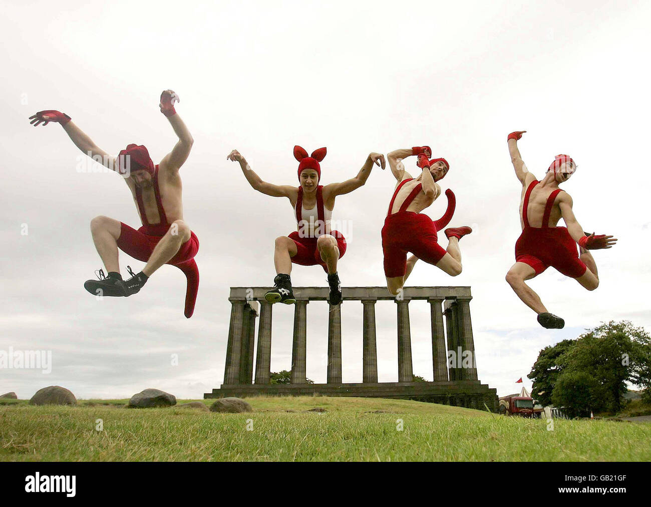 Circus oz hi-res stock photography and images - Alamy