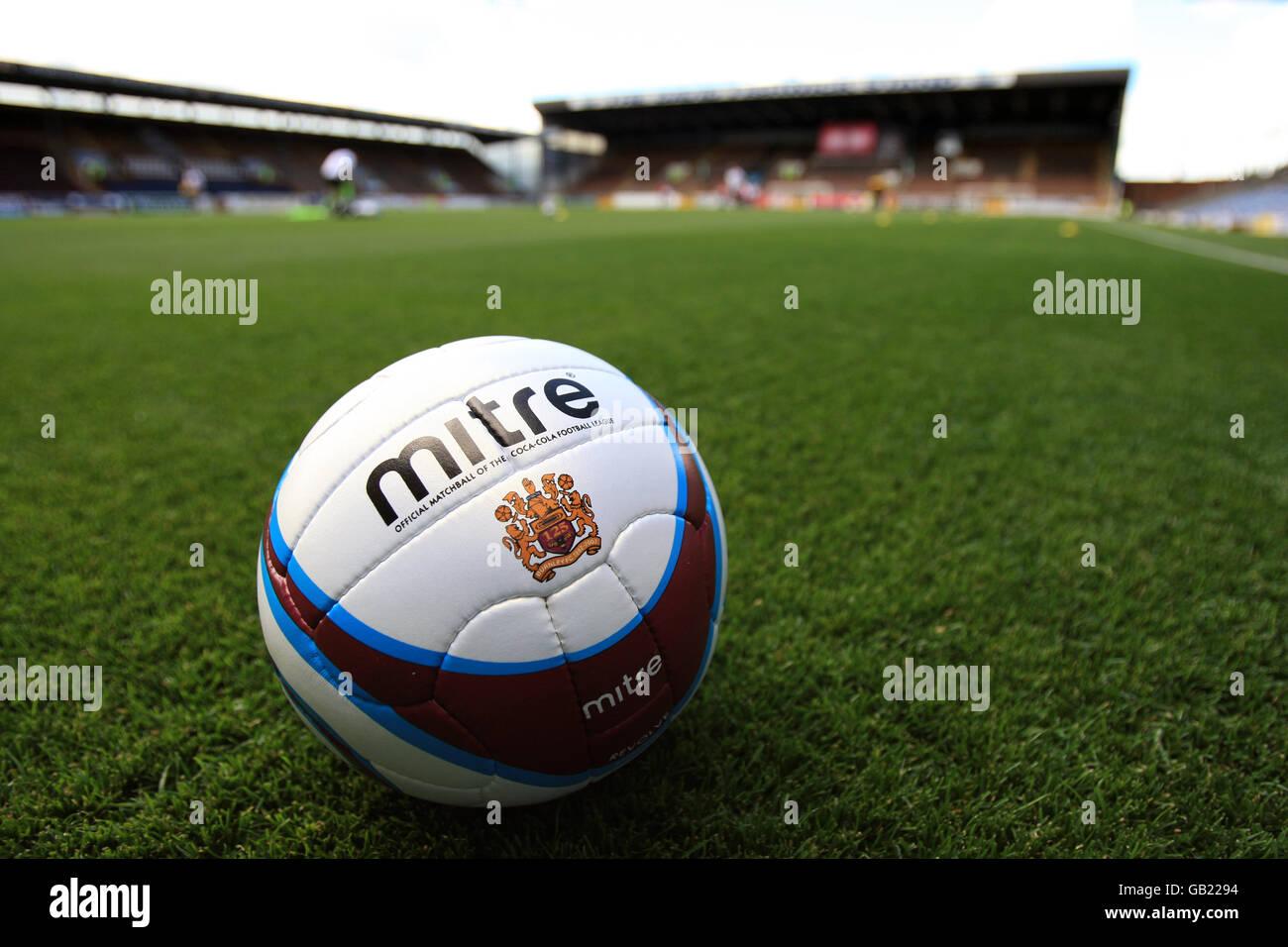 Club badge colours crest mitre datacoapplies hi-res stock photography ...