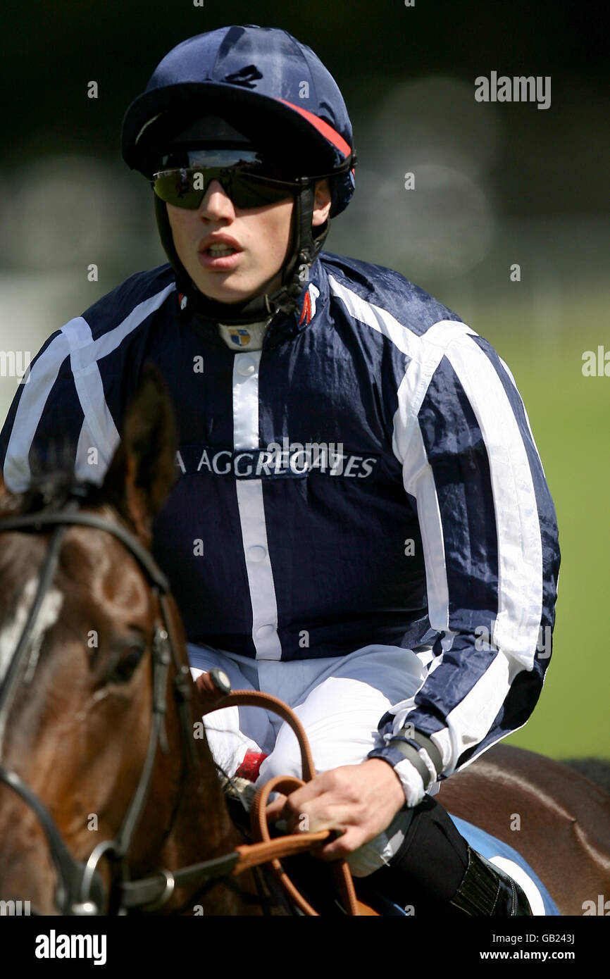 Jockey Andrew Elliott on Magic Cat during the Tolent Construction ...