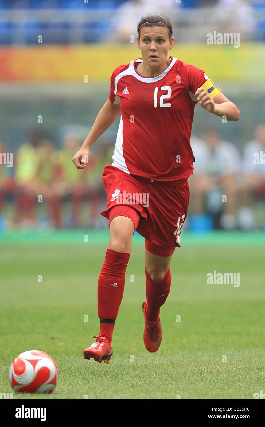 Canadas captain christine sinclair hi-res stock photography and images ... Canadas captain christine sinclair hi-res stock photography and images ...