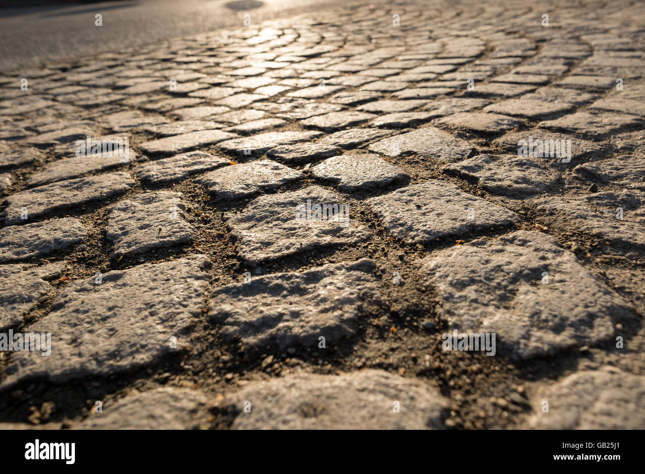 Sidewalk sun backlight hi-res stock photography and images - Alamy
