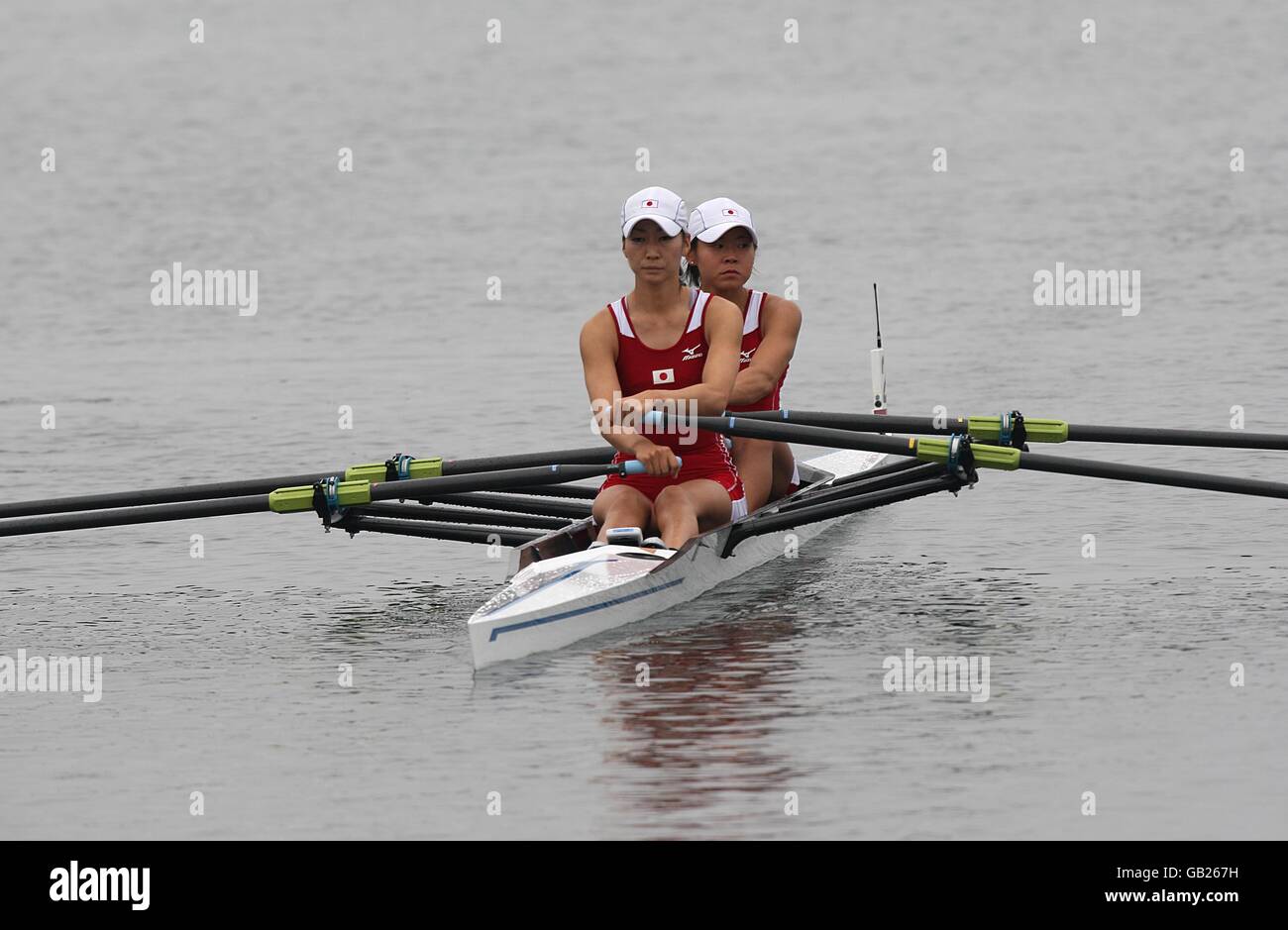 (L-R) Japan's Akiko Iwamoto and Misaki Kumakura in the women's ...