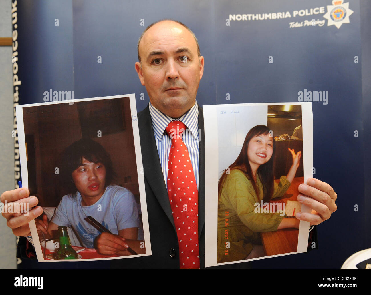 Two bodies found in flat Stock Photo - Alamy