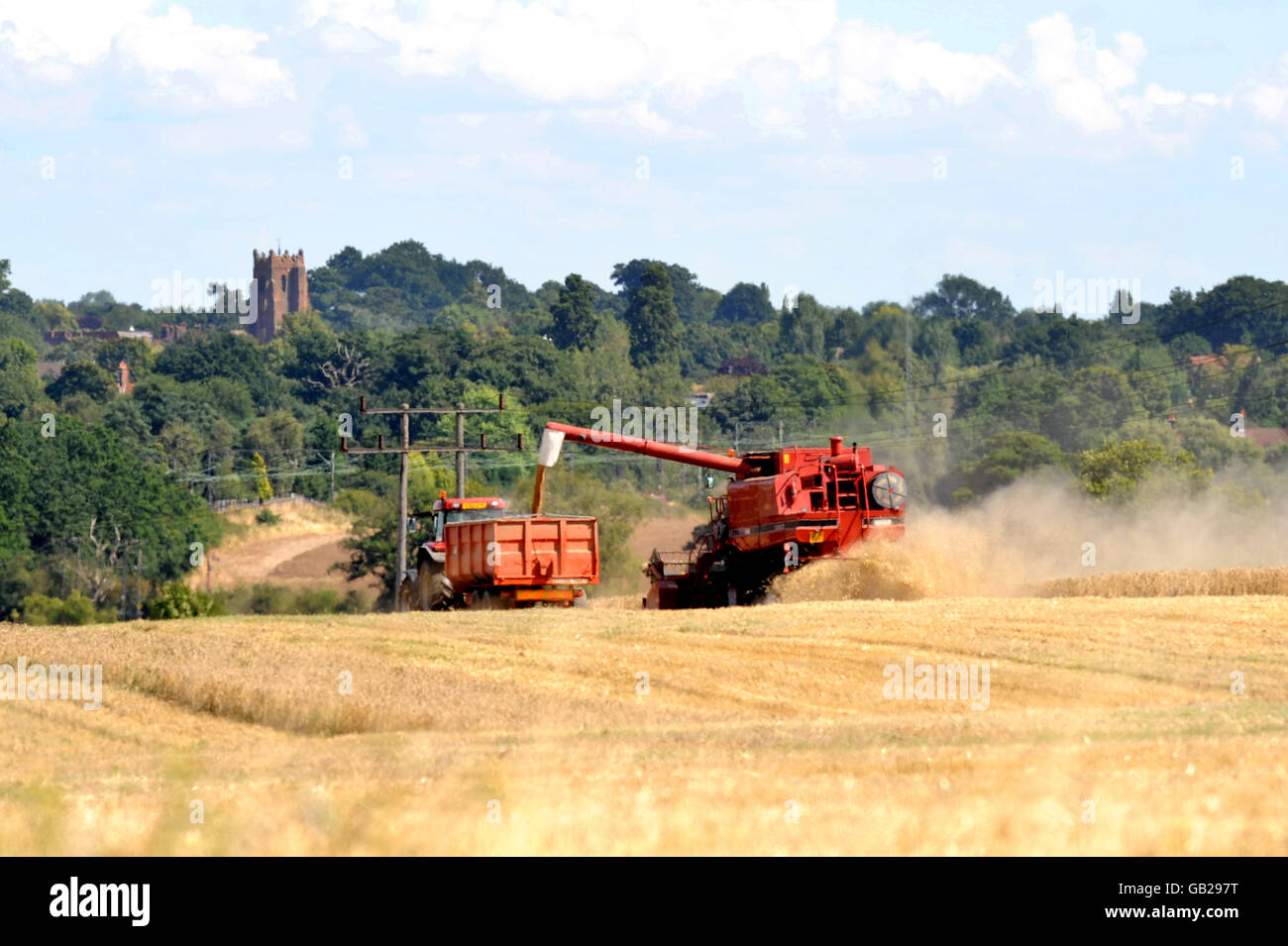 Farm Stock Combine Harvester Stock Photo - Alamy