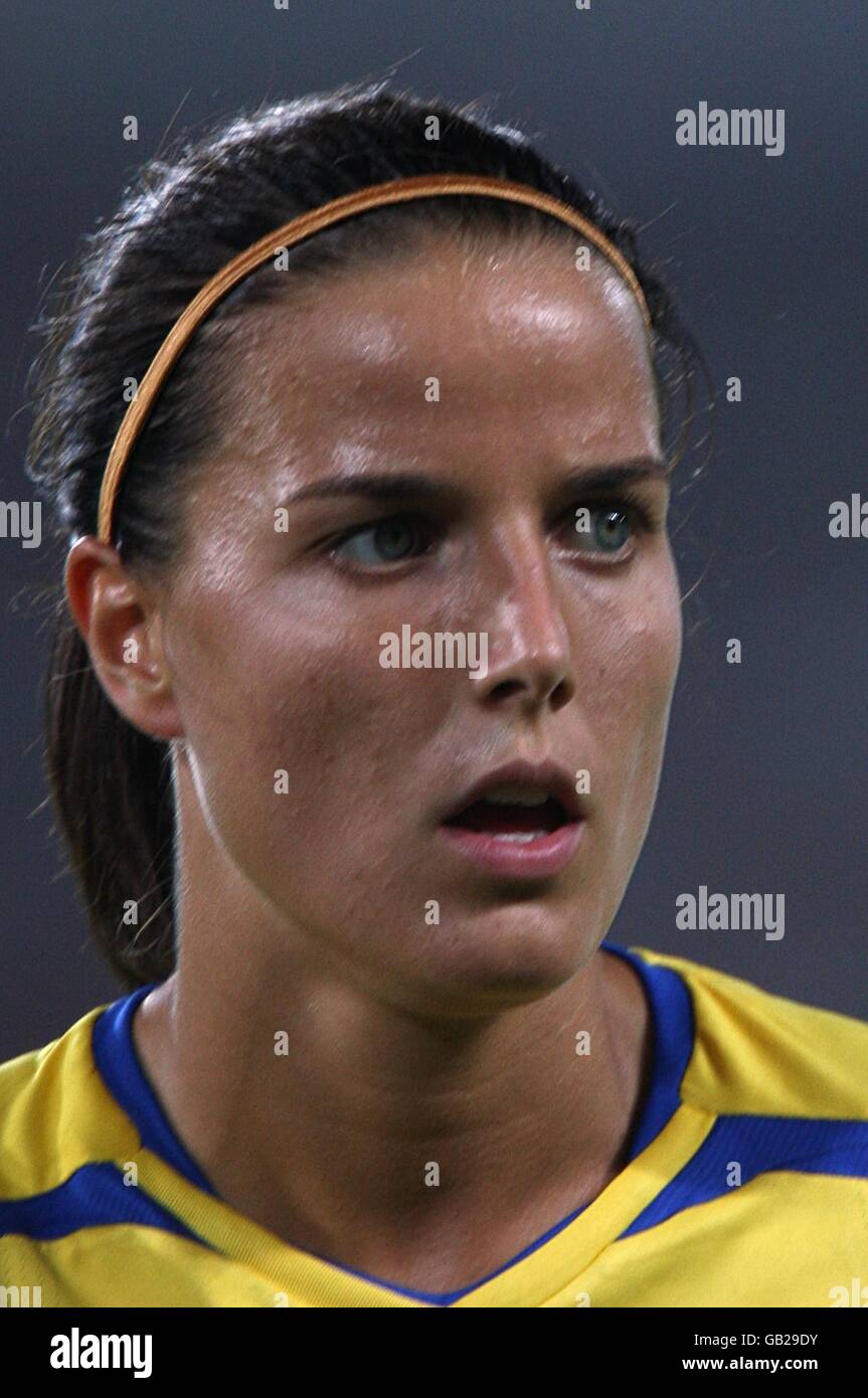 Jessica Landstrom High Resolution Stock Photography and Images - Alamy