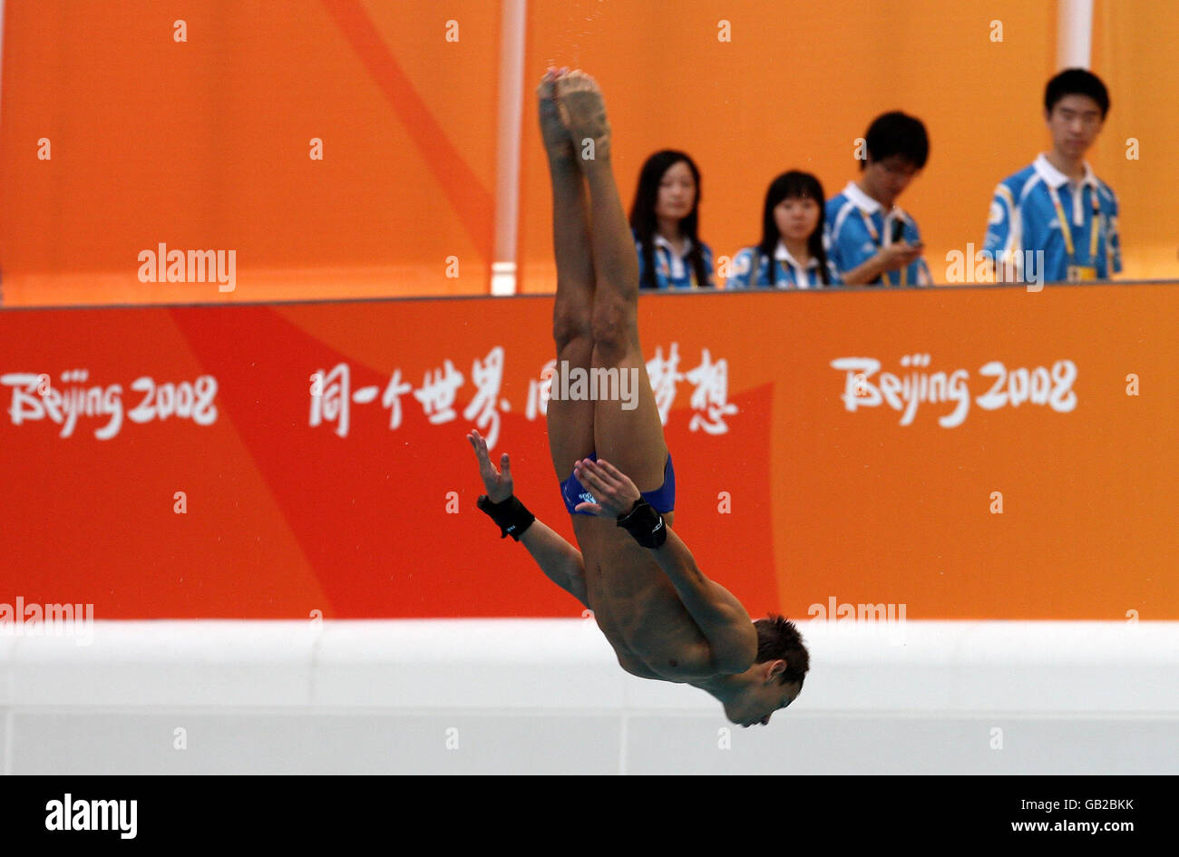 Platform diver training hi-res stock photography and images - Alamy