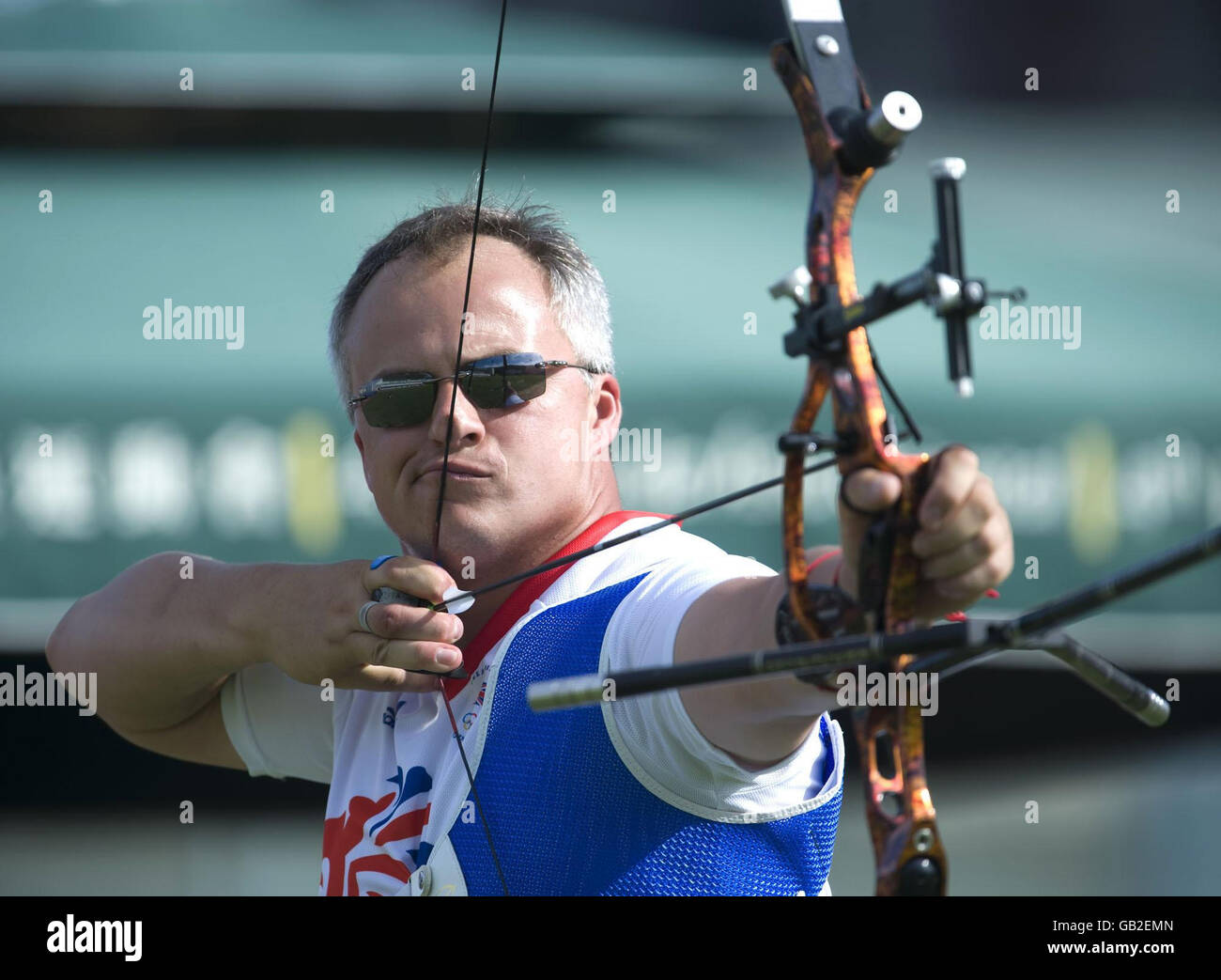 Simon terry archery hi-res stock photography and images - Alamy