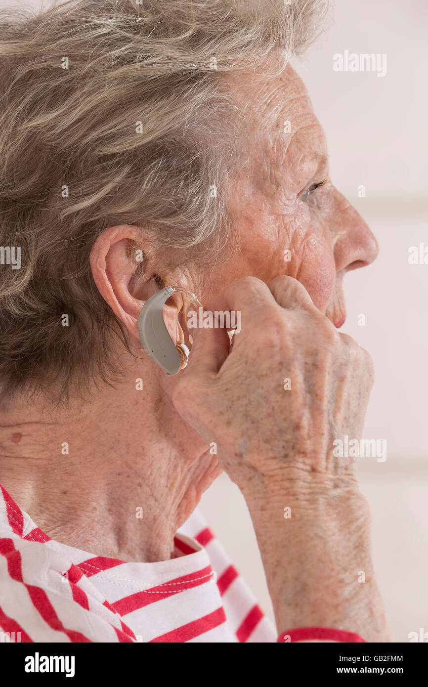 Deaf aid hi-res stock photography and images - Alamy