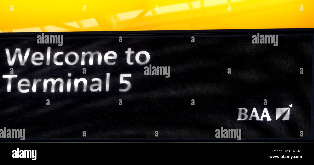 Heathrow Terminal 5 Stock Photo - Alamy