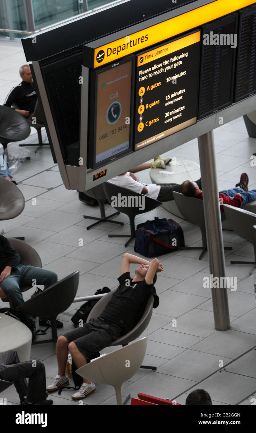 General views of Terminal 5 at Heathrow Airport Stock Photo - Alamy