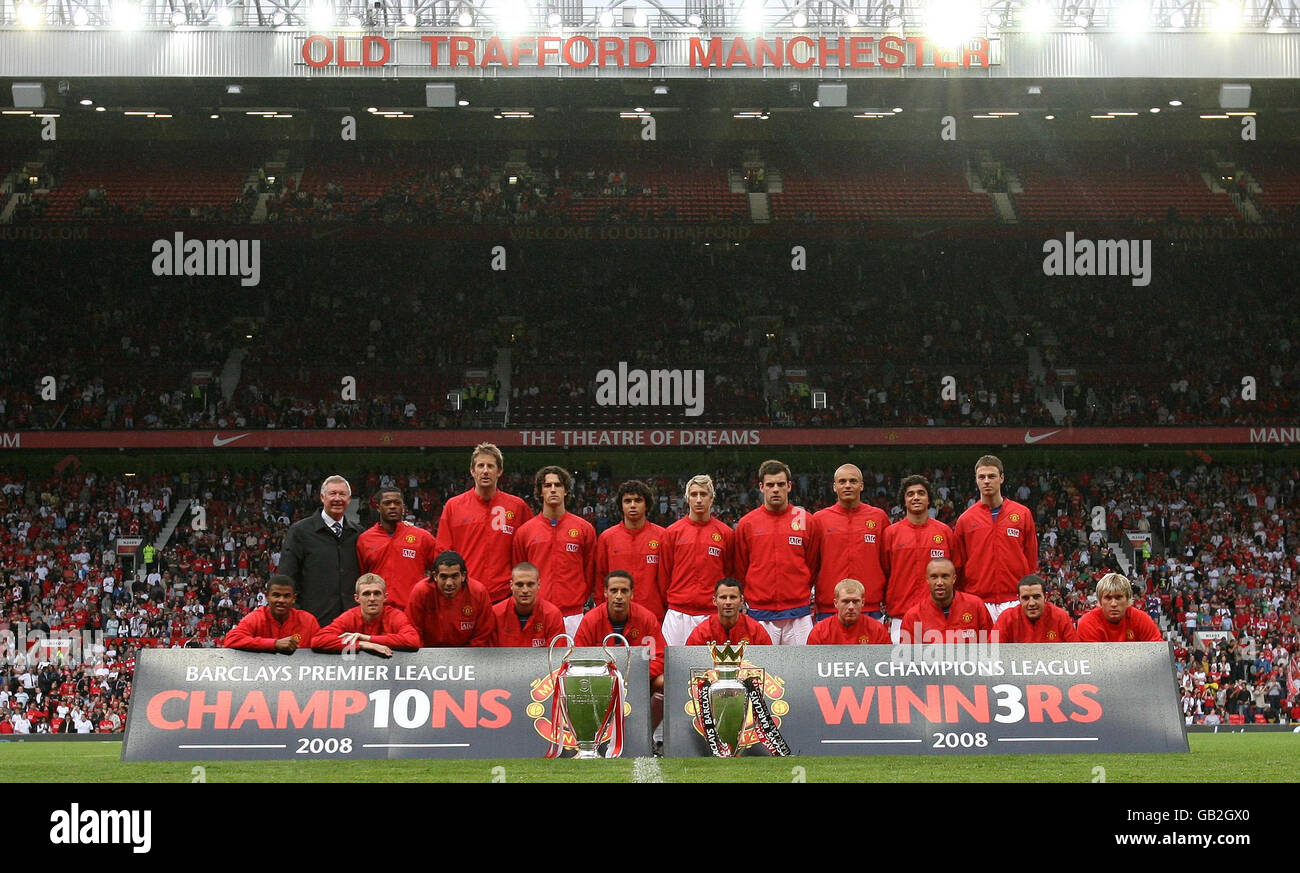 Manchester United line up with their Premier League and Champions ...