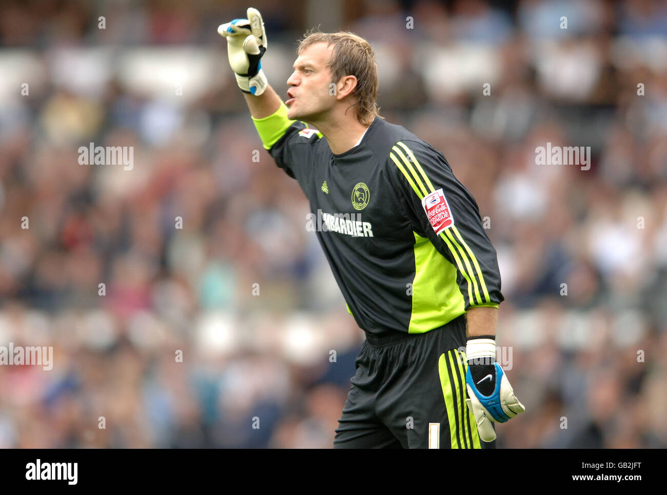 Goalkeeper roy carroll hi-res stock photography and images - Alamy