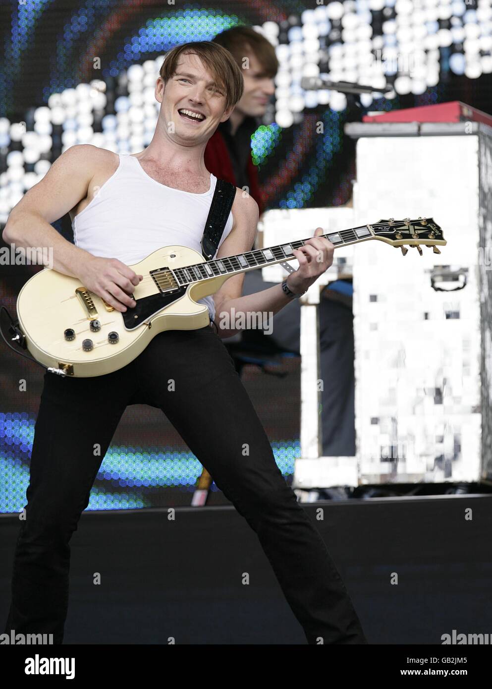 Dan Gillespie of The Feeling performs at T4 On The Beach, in Weston ...