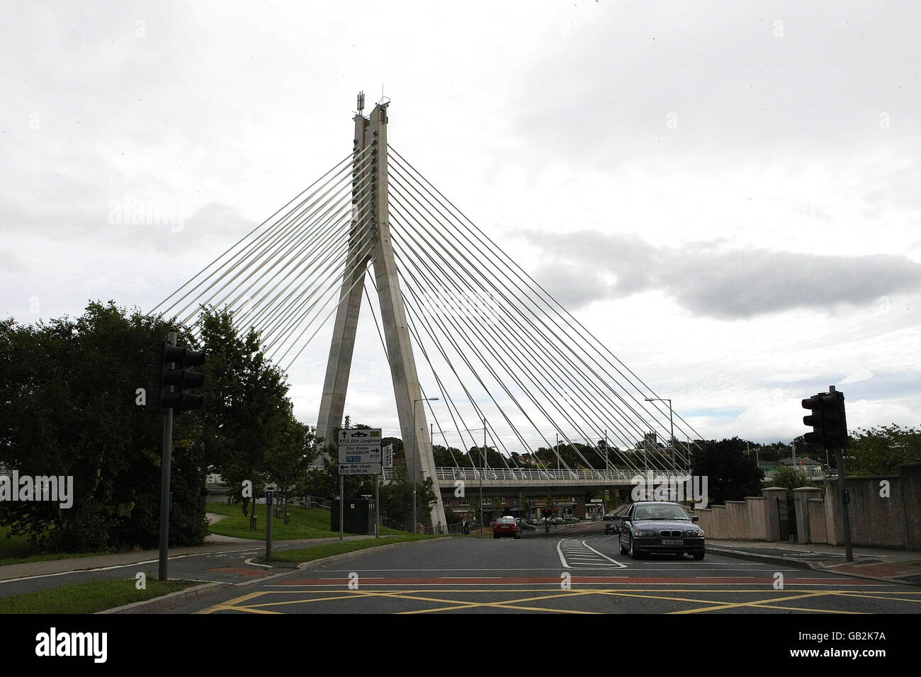The luas bridge in dundrum hi-res stock photography and images - Alamy
