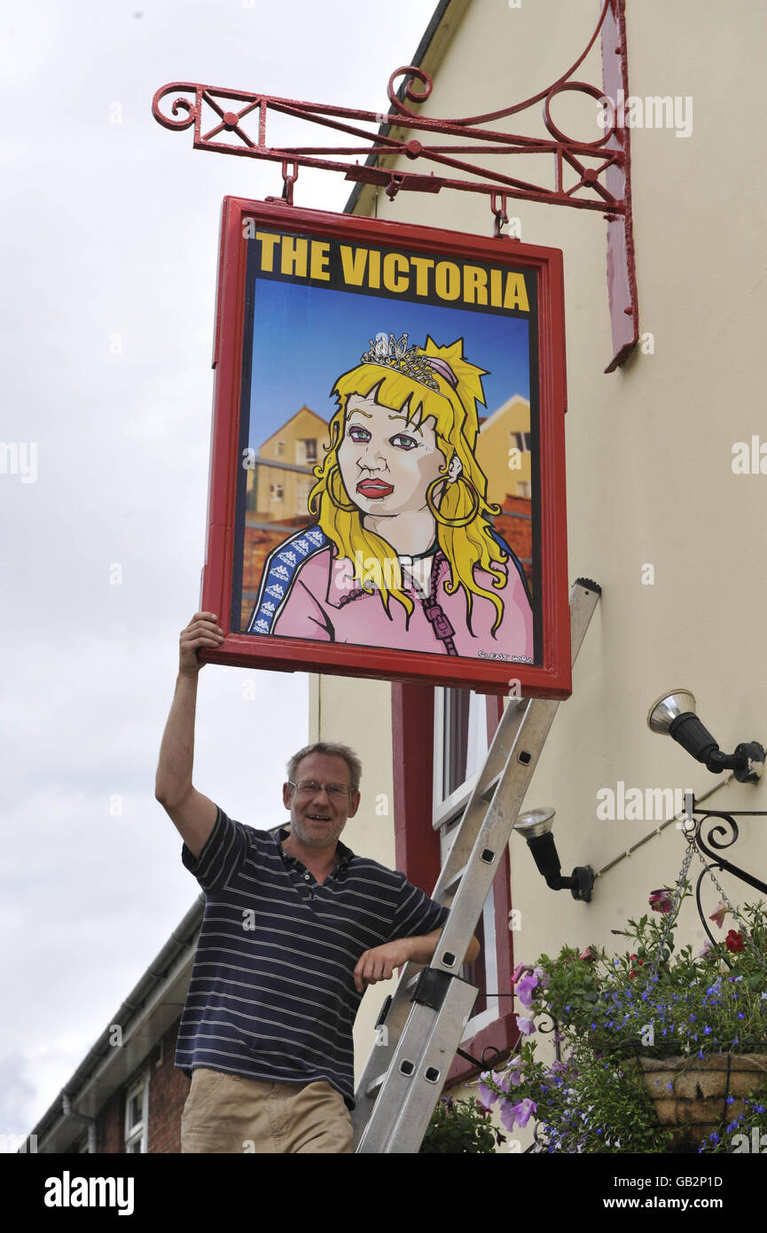 Vicky Pollard pub sign Stock Photo - Alamy