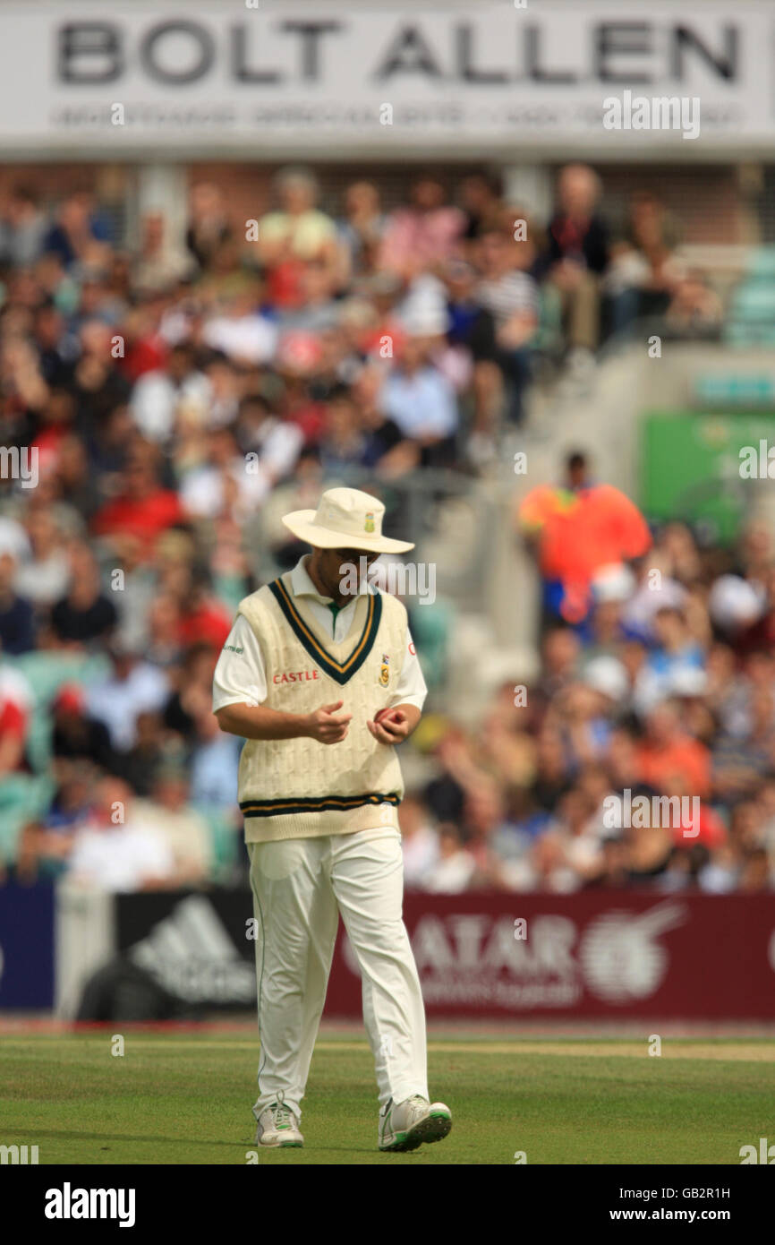 Cricket gv board hi-res stock photography and images - Alamy