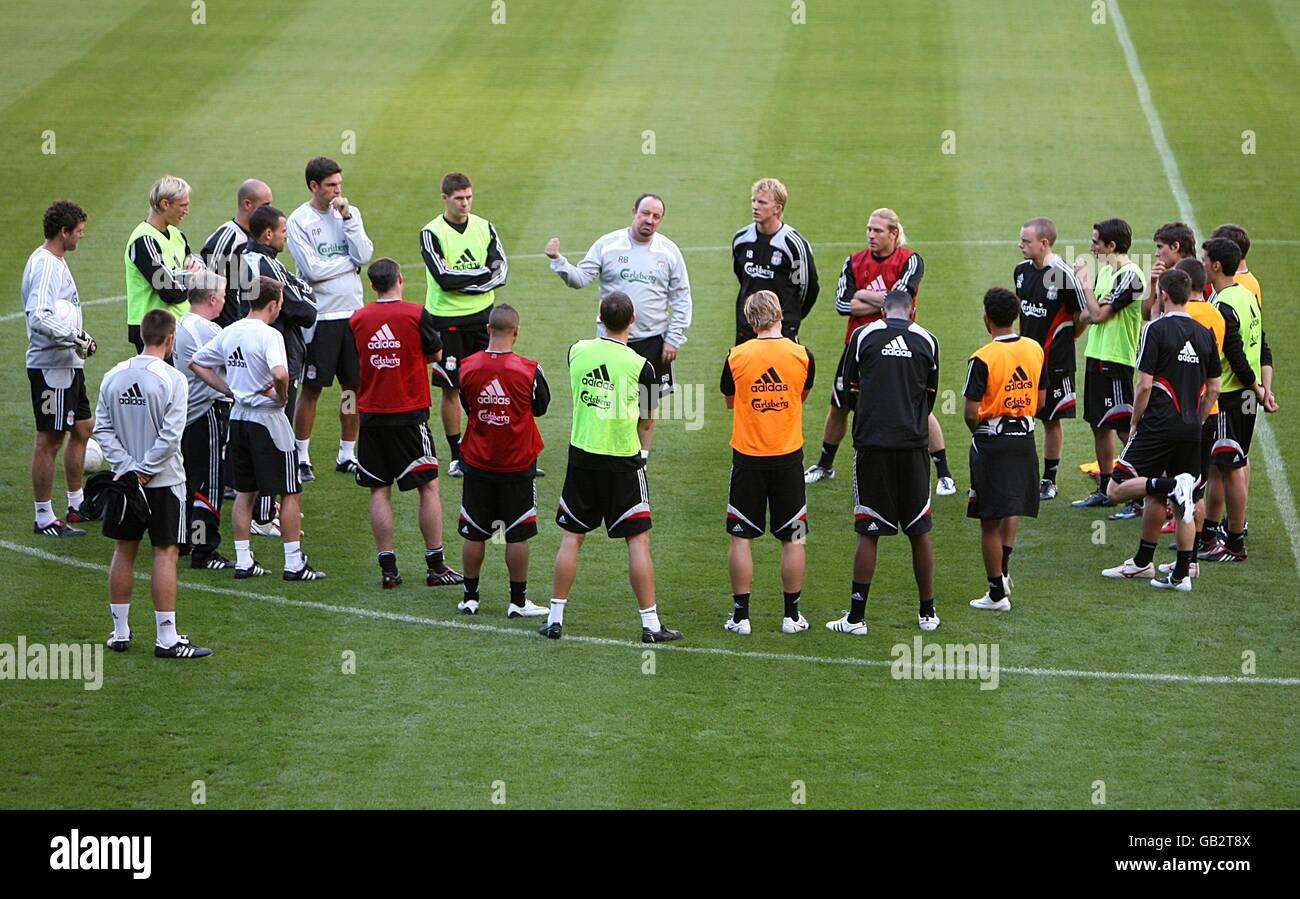 Soccer - UEFA Champions League - Quarter Final - First Leg - Liverpool ...