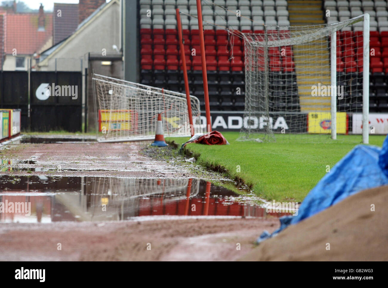 First leg at the excelsior stadium hi-res stock photography and images ...