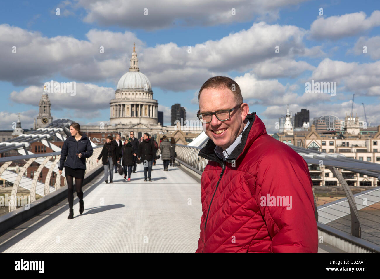 British travel writer hi-res stock photography and images - Alamy