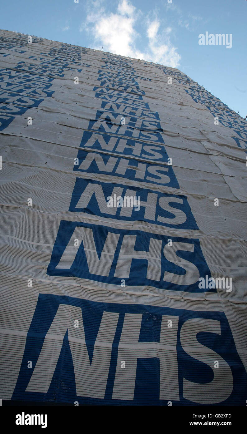 St Thomas' Hospital. A general view of NHS building work at St Thomas ...