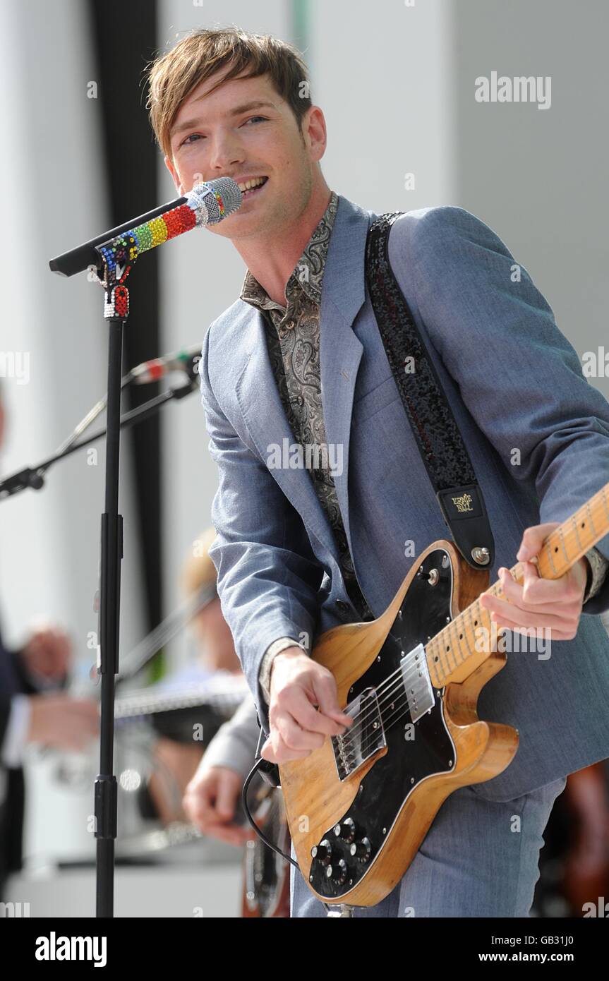 Dan Gillespie Sells of The Feeling performs at the party to begin the ...
