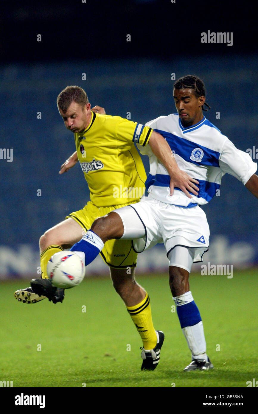 Queen's Park Rangers' Richard Langley (r) and Charlton Athletic's ...