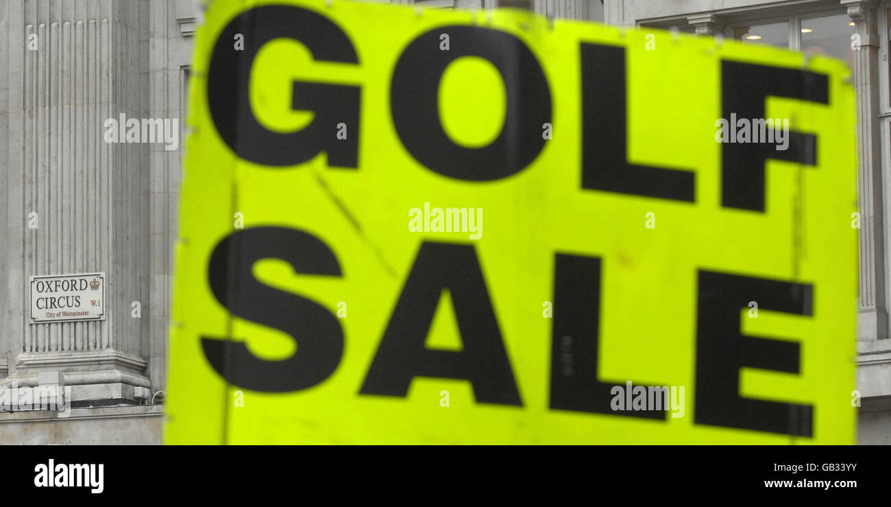 Oxford Street stores. A golf sale sign at Oxford Circus in London Stock ...