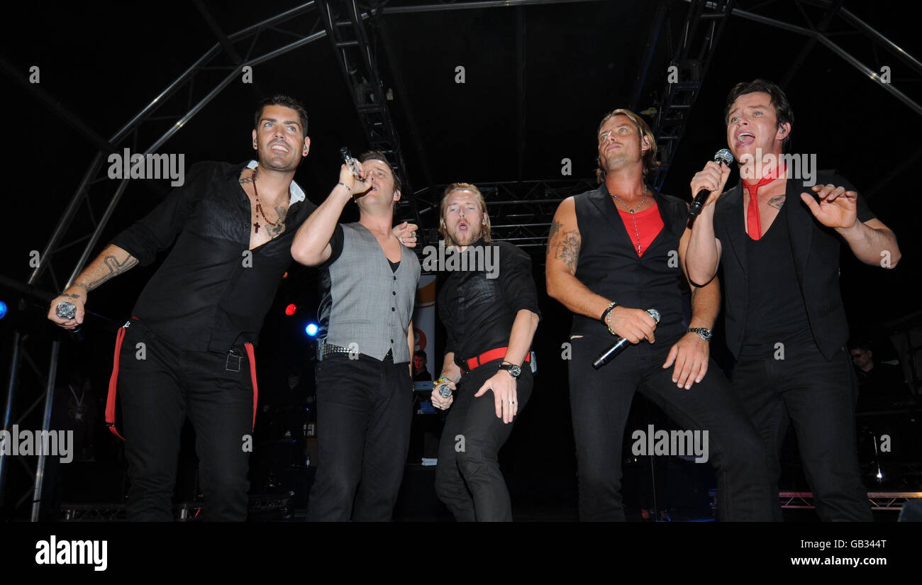 Of the irish boy band boyzone hi-res stock photography and images - Alamy