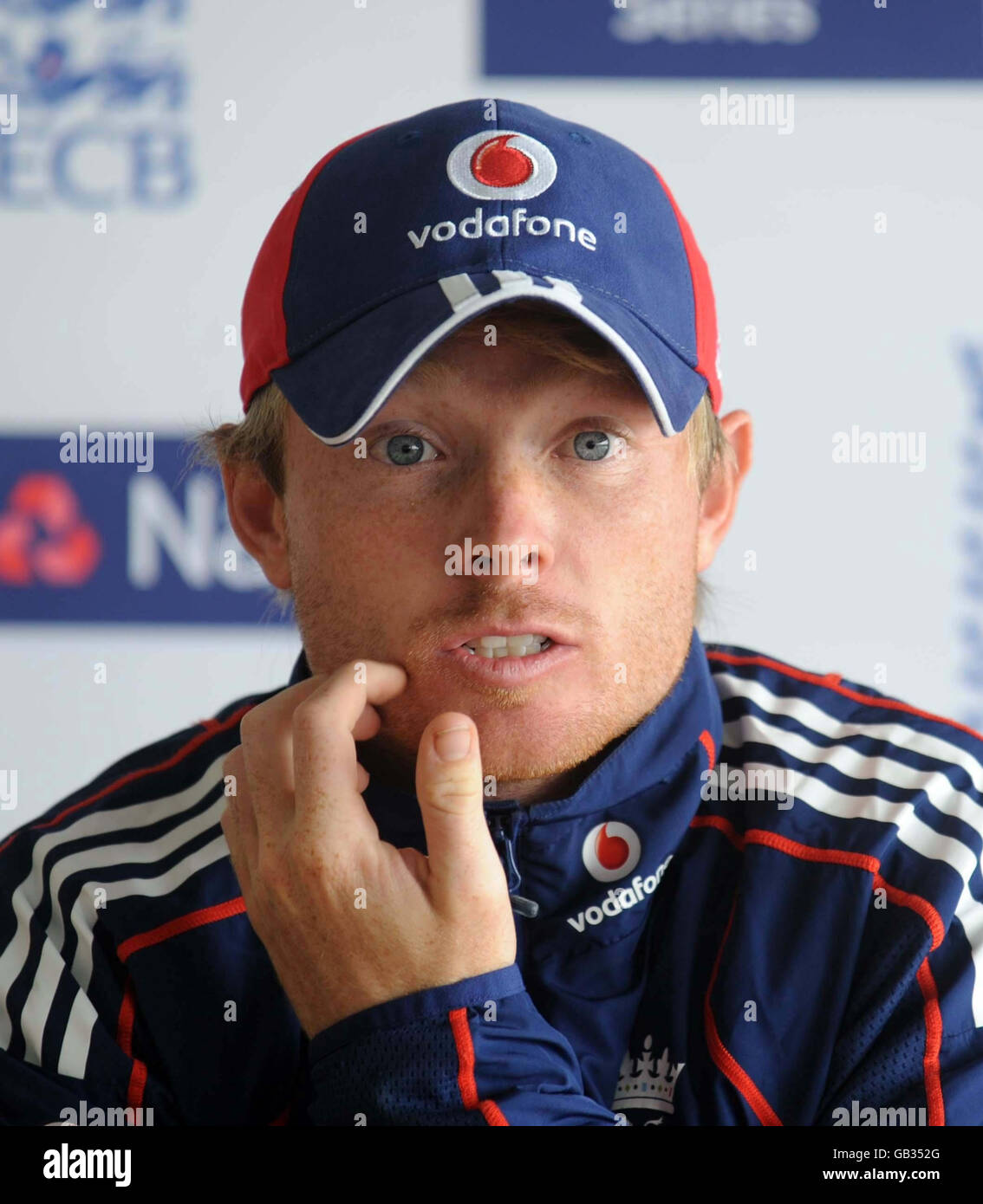 Cricket england2 hi-res stock photography and images - Alamy