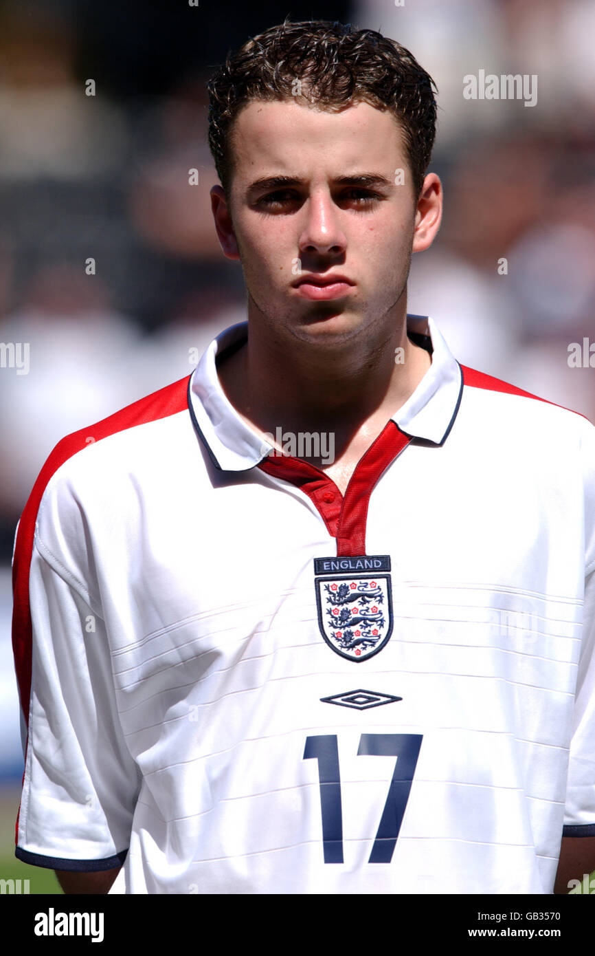 Soccer - Pepsi U17 Tournament - England v Brazil. James Simmonds ...