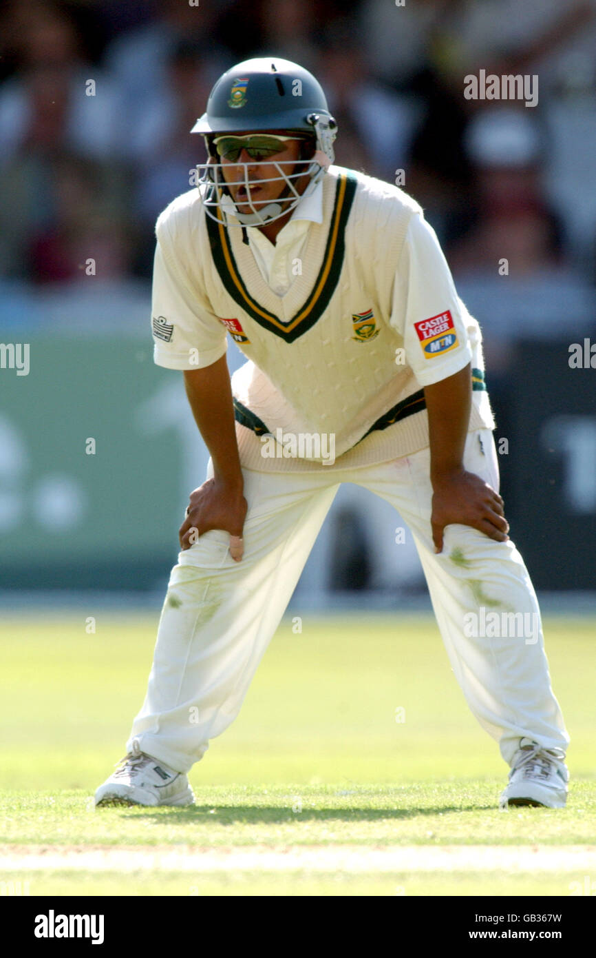 Cricket - npower Third Test - England v South Africa - Day One. Paul ...