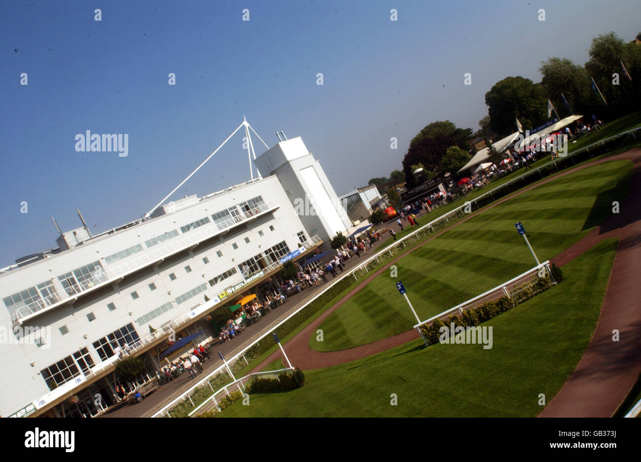 Horse Racing - Kempton Park Racecourse. General view of Kempton Park ...